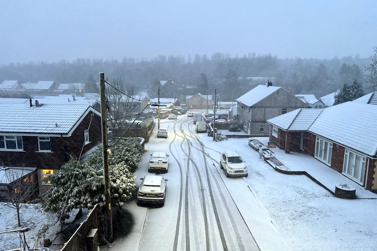 Storm Goretti live: Snow causing major travel disruption across UK