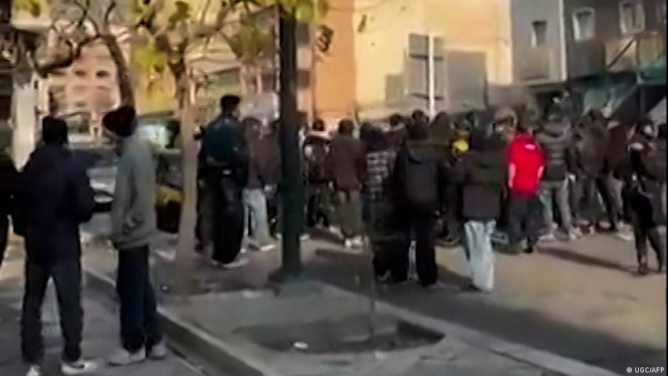 Iran: Internet cut off as protests spread nationwide