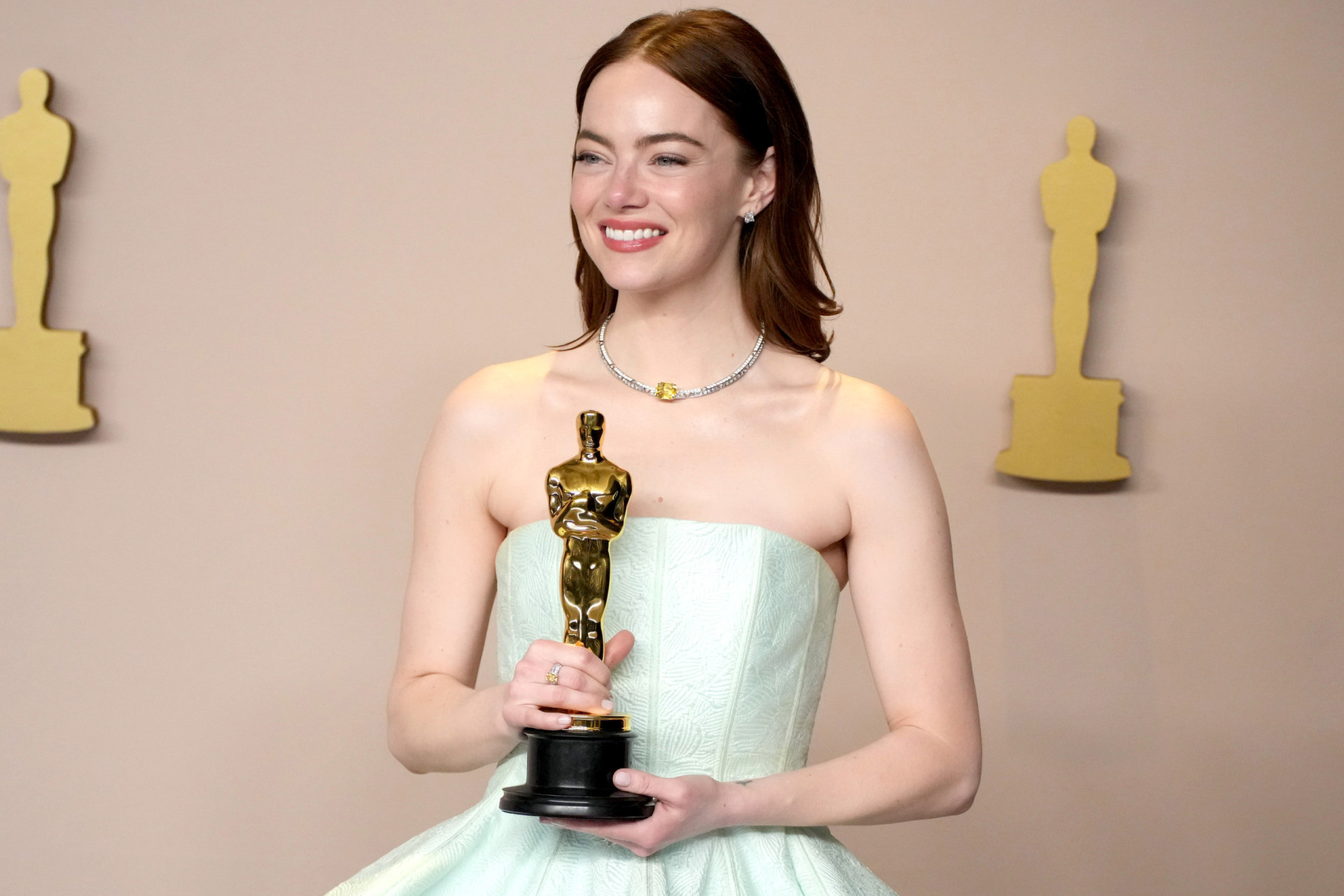 How are Oscar nominees and winners chosen?