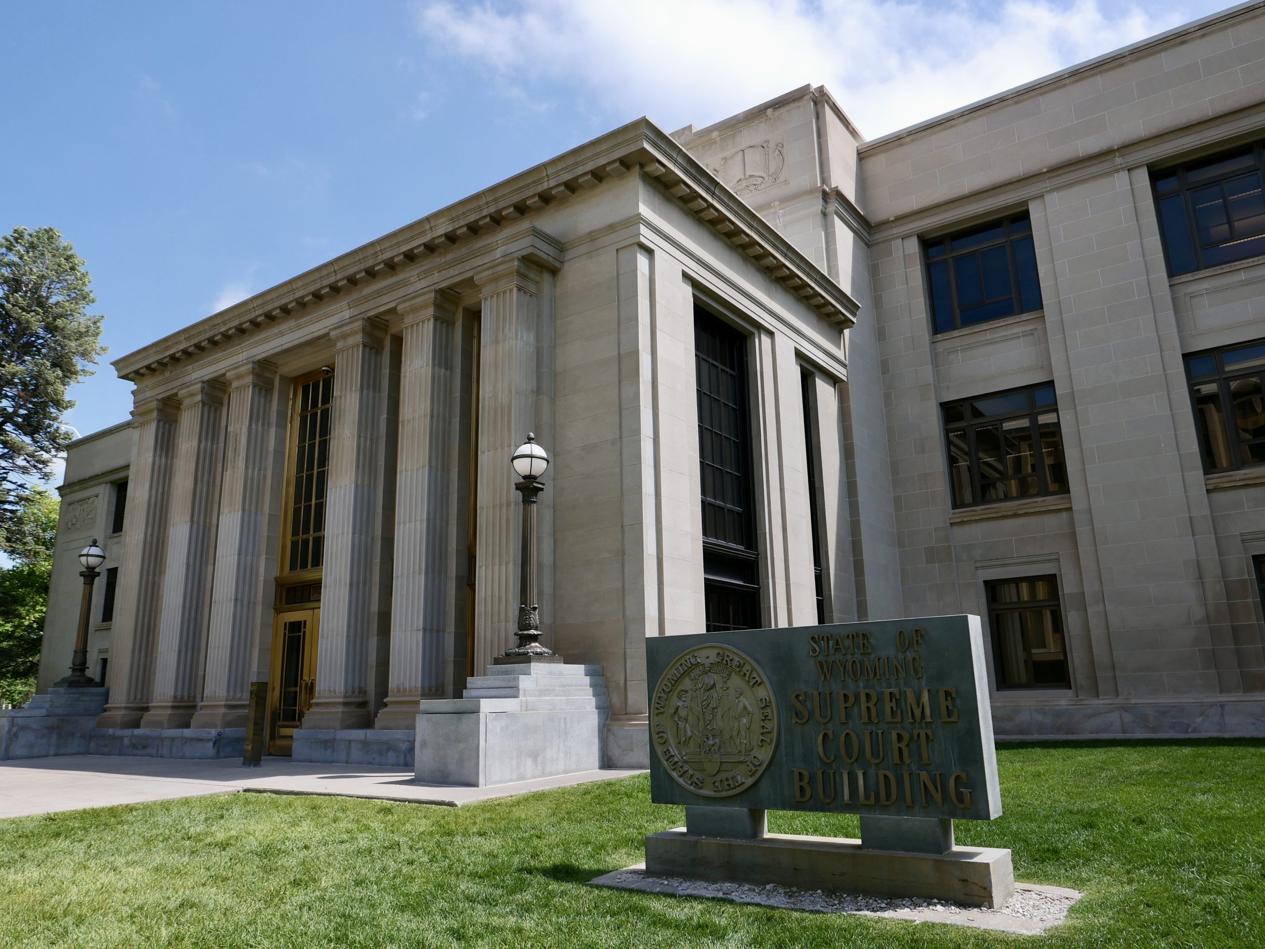Lawmakers met privately about shrinking Wyoming Supreme Court following ...