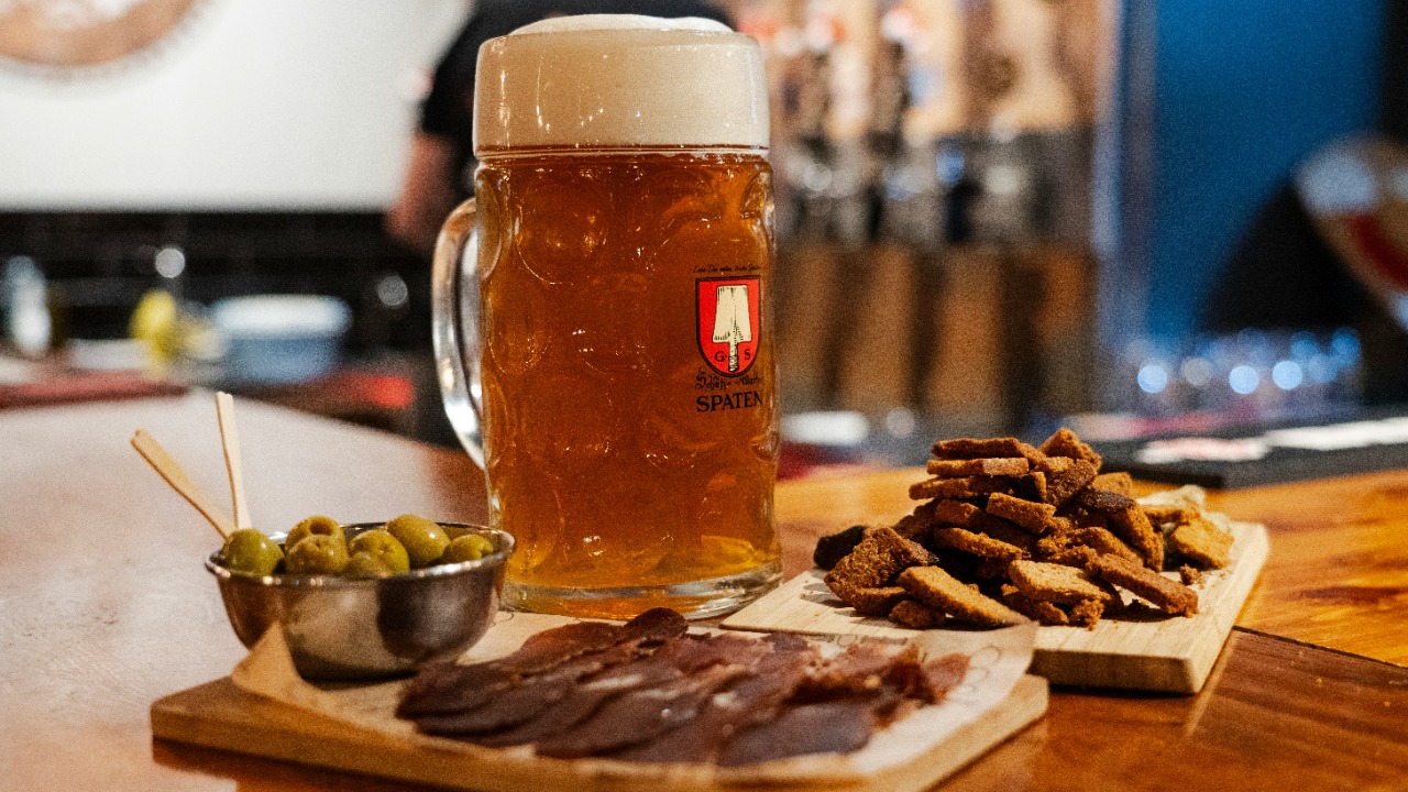 Beer waste makes cultivated meat taste more like the real thing