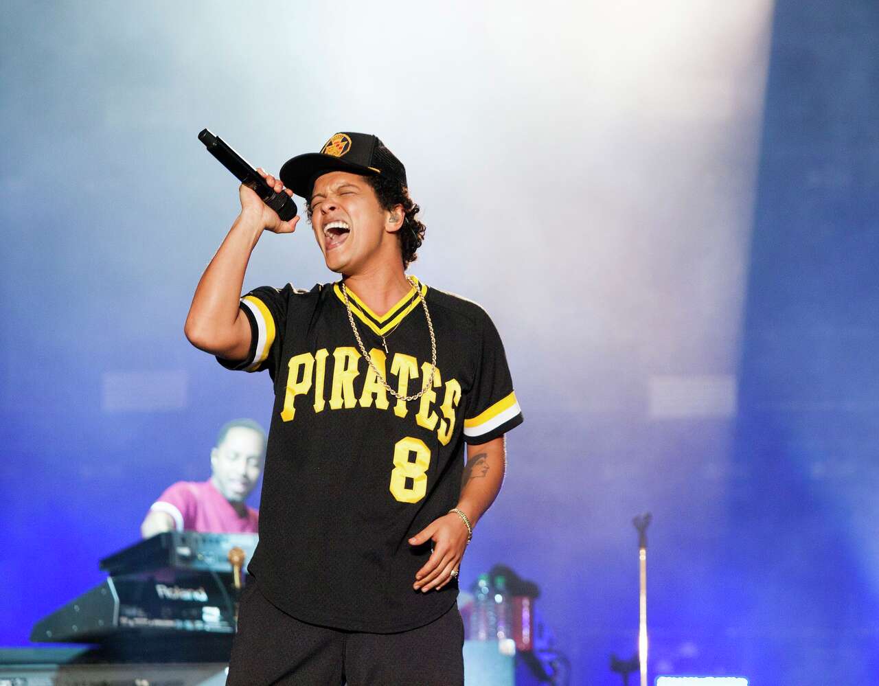 Bruno Mars to headline Levi's Stadium with first solo album in nearly ...