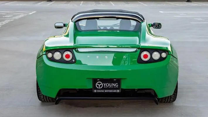 Same bones: 1999 Lotus Elise and 2008 Tesla Roadster