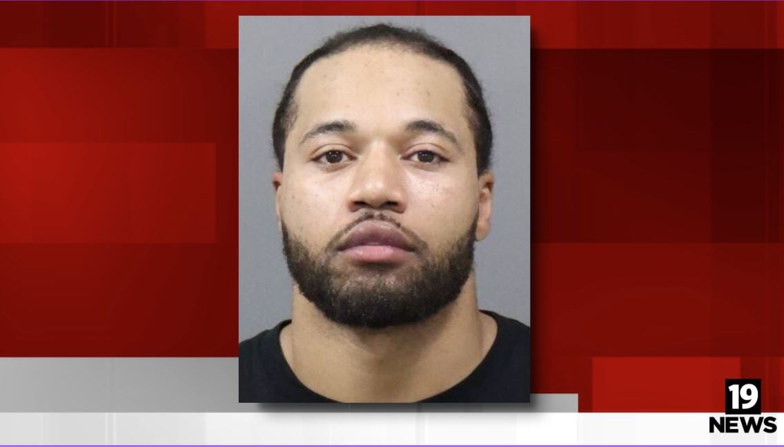 NFL player charged with carrying concealed weapons in Lakewood
