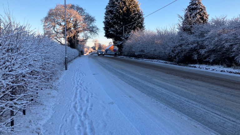Gritting operations continue ahead of snow warning