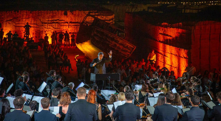 Riccardo Muti e l'Orchestra Cherubini nel carcere di Milano-Opera per ...