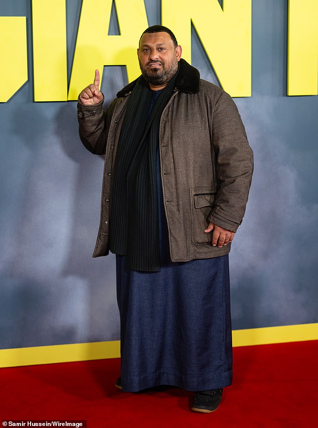 Prince Naseem Hamed joins Pierce Brosnan on the red carpet of the gala ...