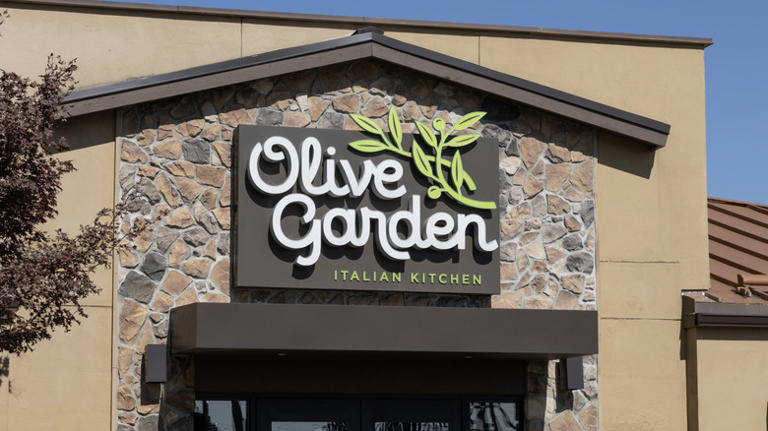9 dining rules to know before visiting Olive Garden