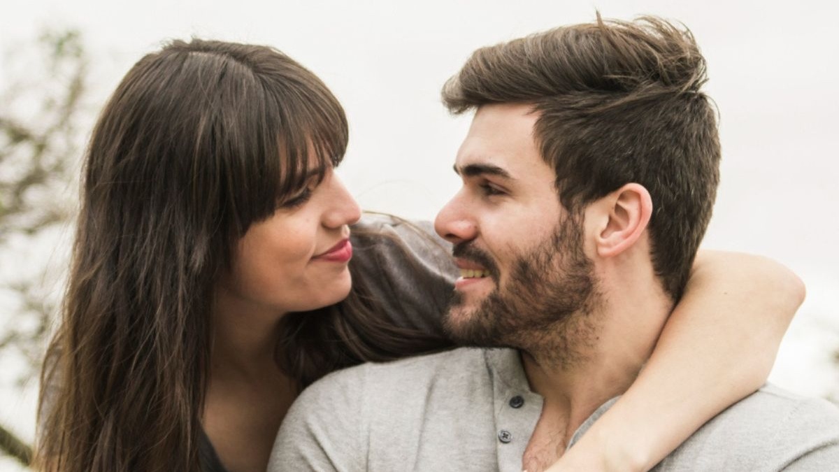 Relationship details you should avoid sharing with friends