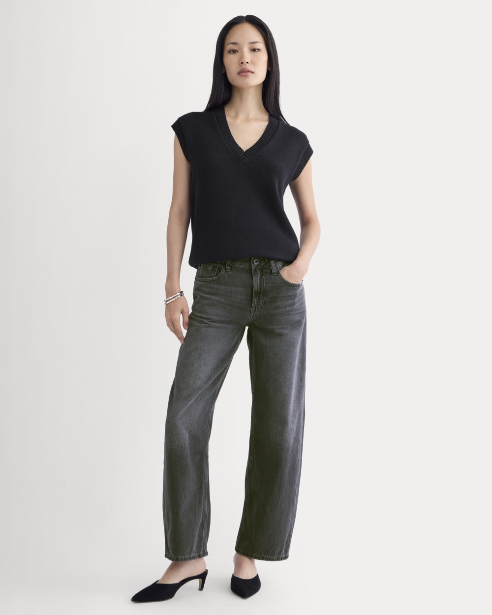 Sarah Pidgeon frosts her Chanel jeans in almost $35,000-worth of jewelry