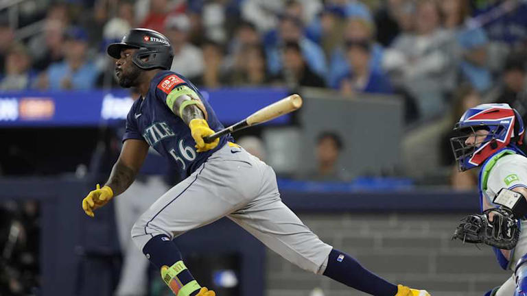 Mariners give 2-time All-Star big raise, avoid arbitration