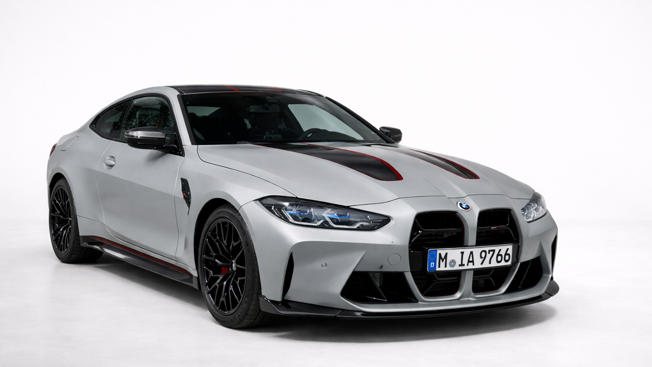 A closer look at the details of the BMW M4 CSL