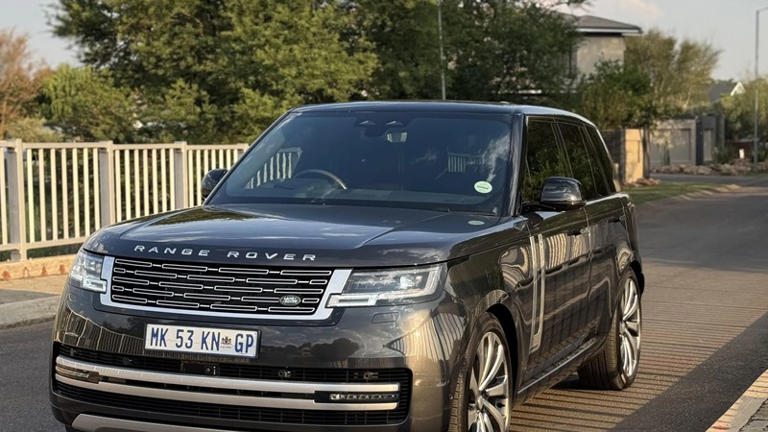 Range Rover Autobiography D350: Whispered luxury in a loud world