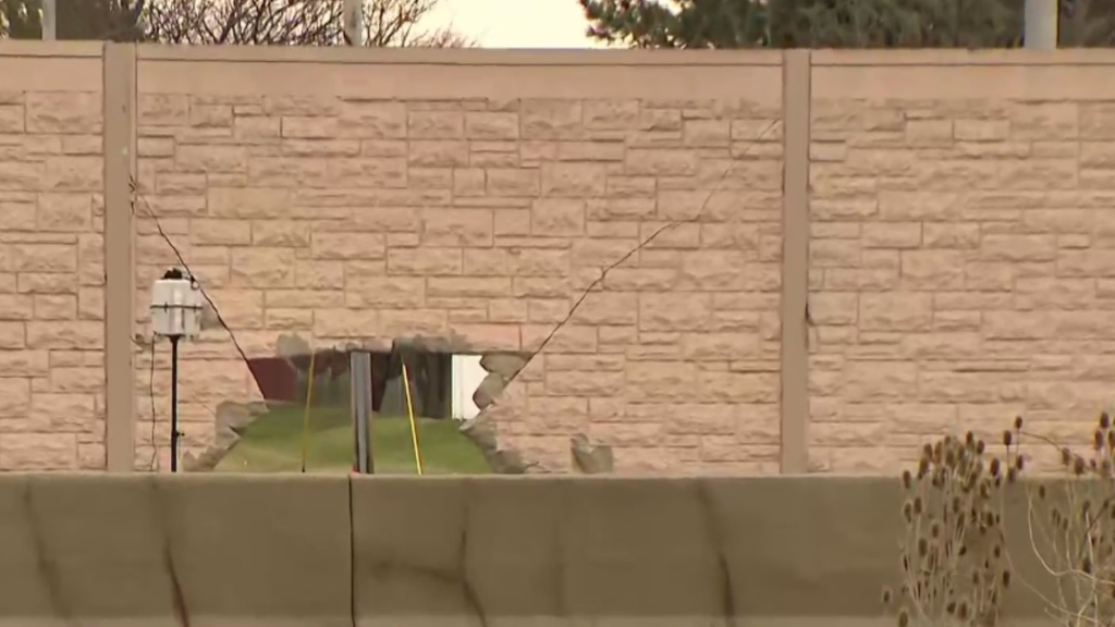 Driver dead after speeding car goes airborne, lands on I-55 in Romeoville