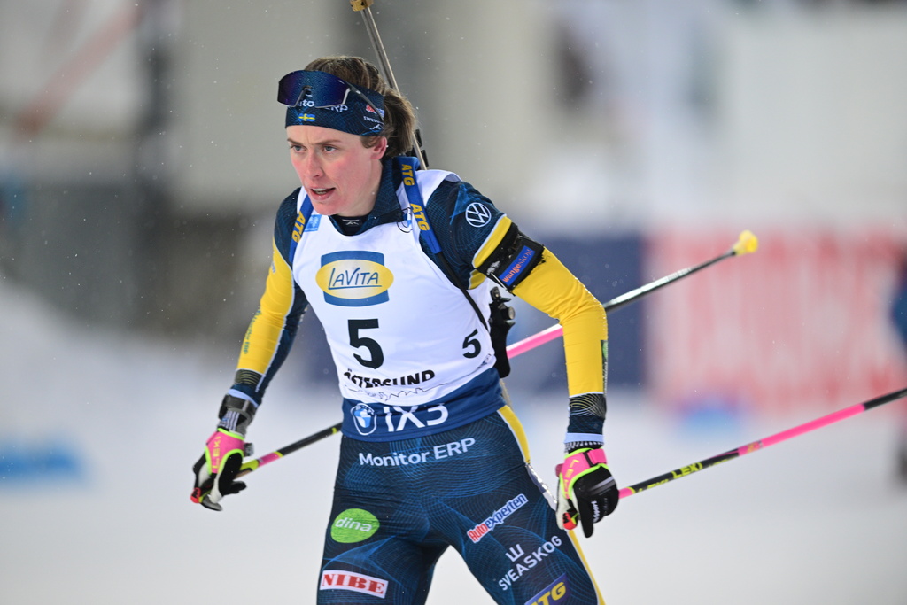 Elvira Öbergs OS-besked – överlägsen i Oberhof