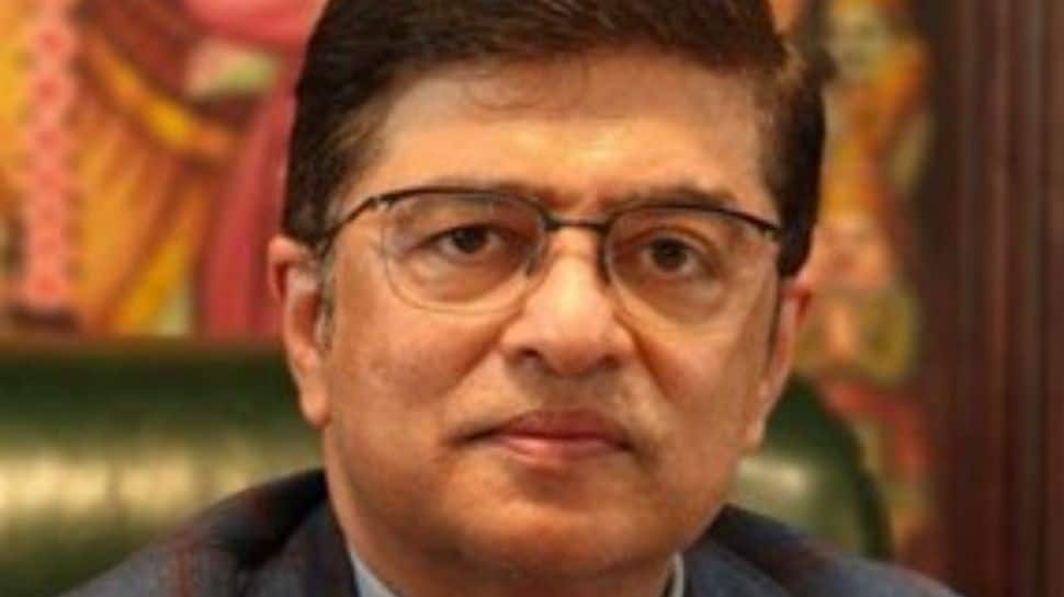 Meet the lawyer defending Vijay’s Jana Nayagan in Madras High Court ...
