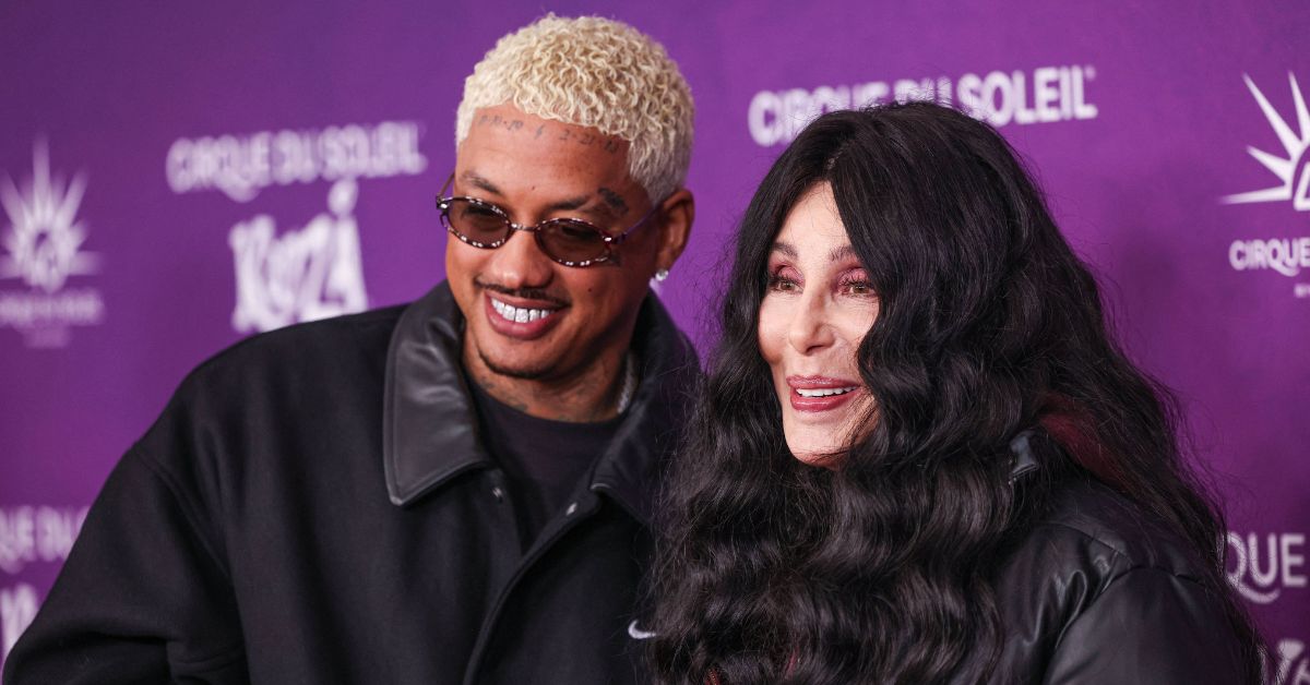 Cher recalls Sonny Bono burning her clothes