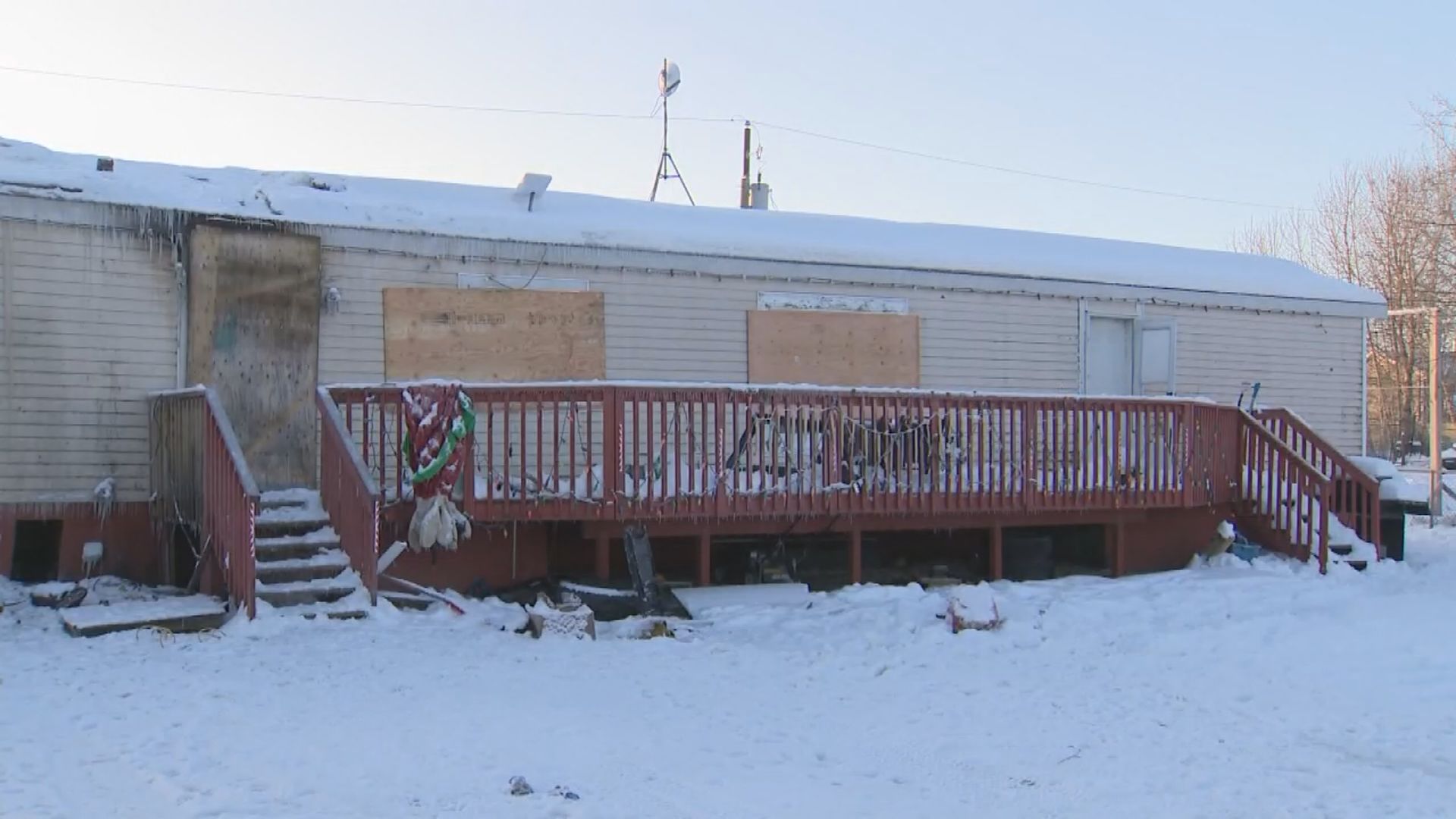 Politicians, Indigenous leaders visit beleaguered Manitoba First Nation ...