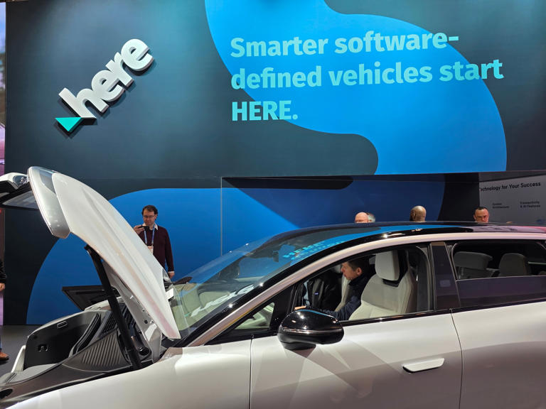 Software-defined vehicles showcase amid integration flaws