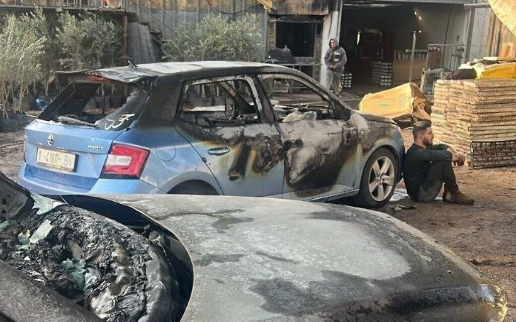 Settlers assault 3 Palestinians, torch cars in latest West Bank attack ...