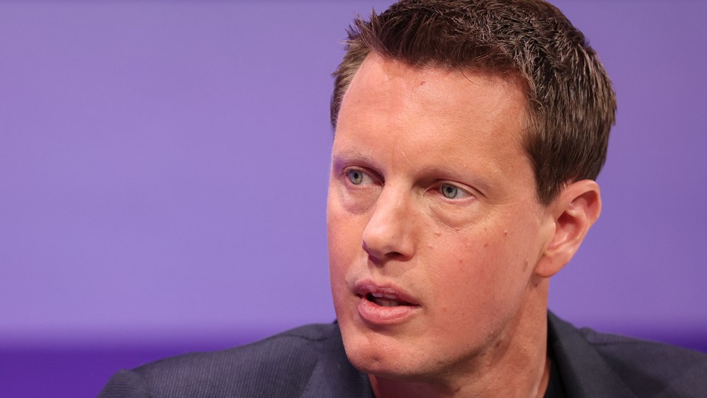 Paramount stands by $30 per share offer for Warner Bros. Discovery ...