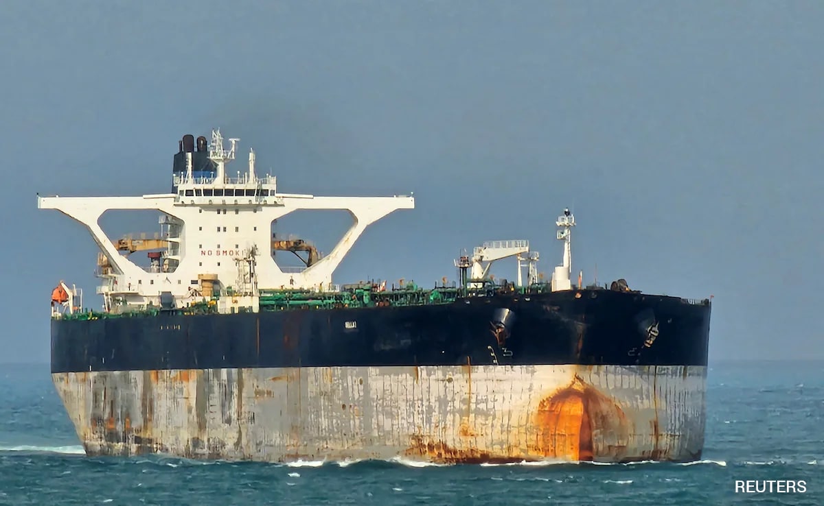 Russia-bound oil tanker hit by drone in Black Sea, diverts to Turkey ...