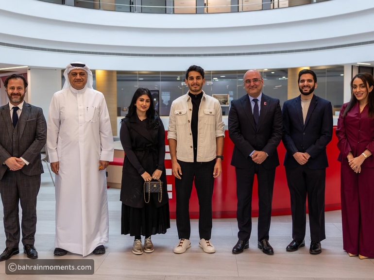 Bahrain University launches first-ever social media course for students