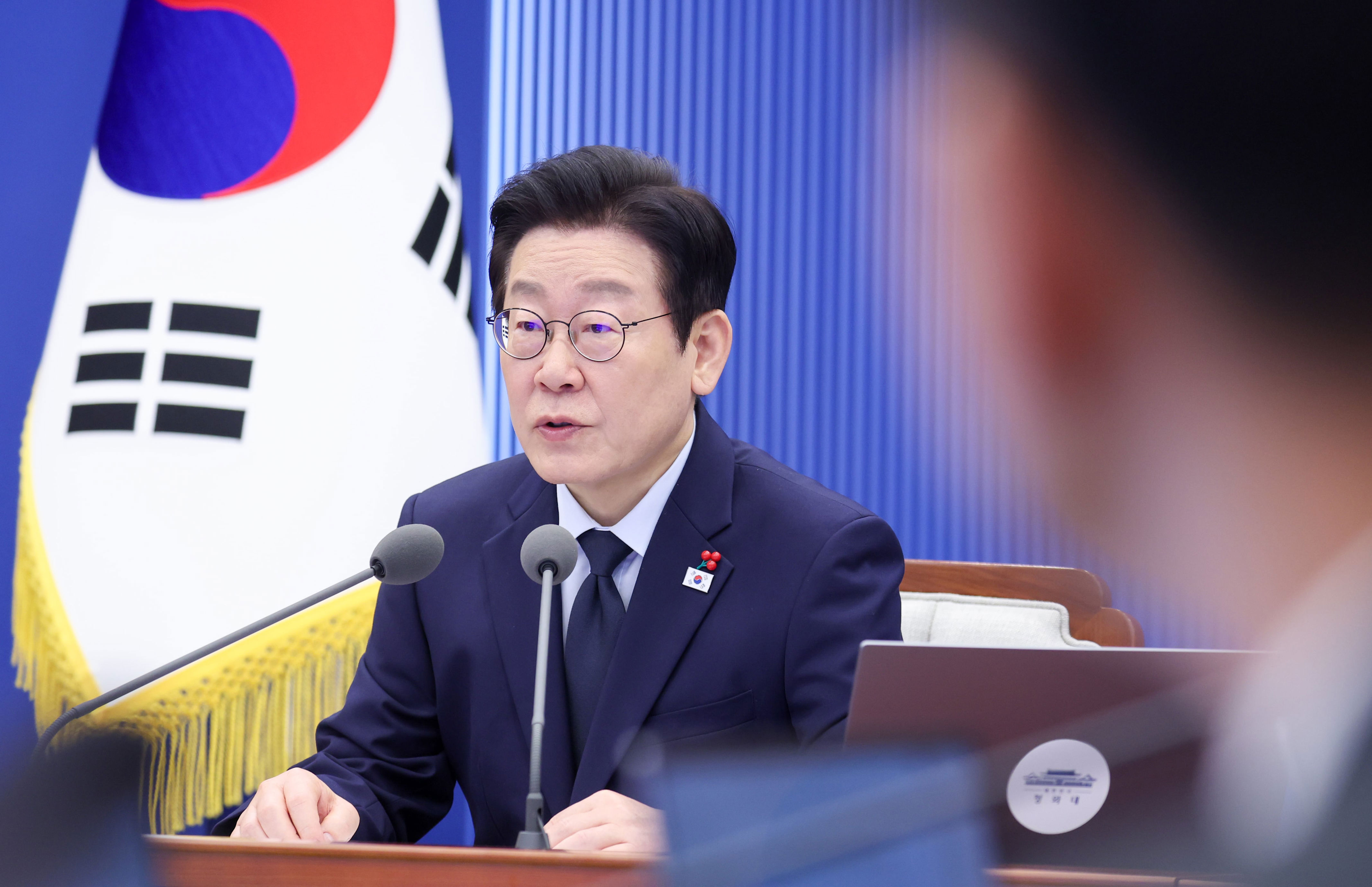 President Lee Jae-myung emphasizes AI's national fate, energy shift