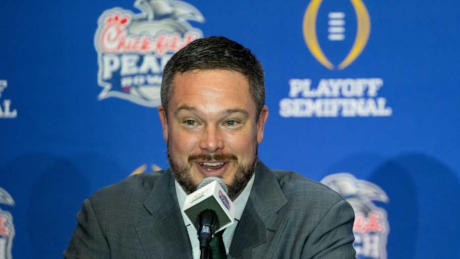 Dan Lanning makes unprecedented move with Oregon running back Jay Harris