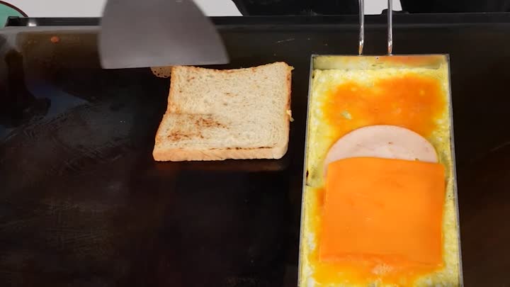 Proceso de comida de ASMR satisfactorio