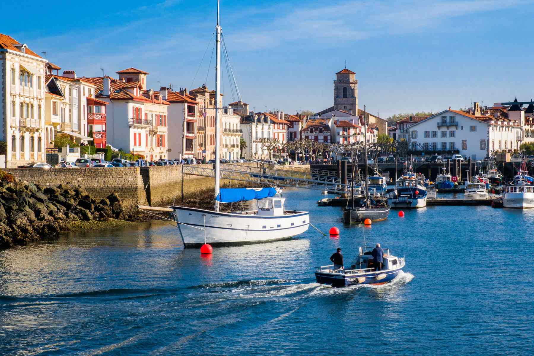 14 charming small towns in France for beautiful beaches, scenic ...