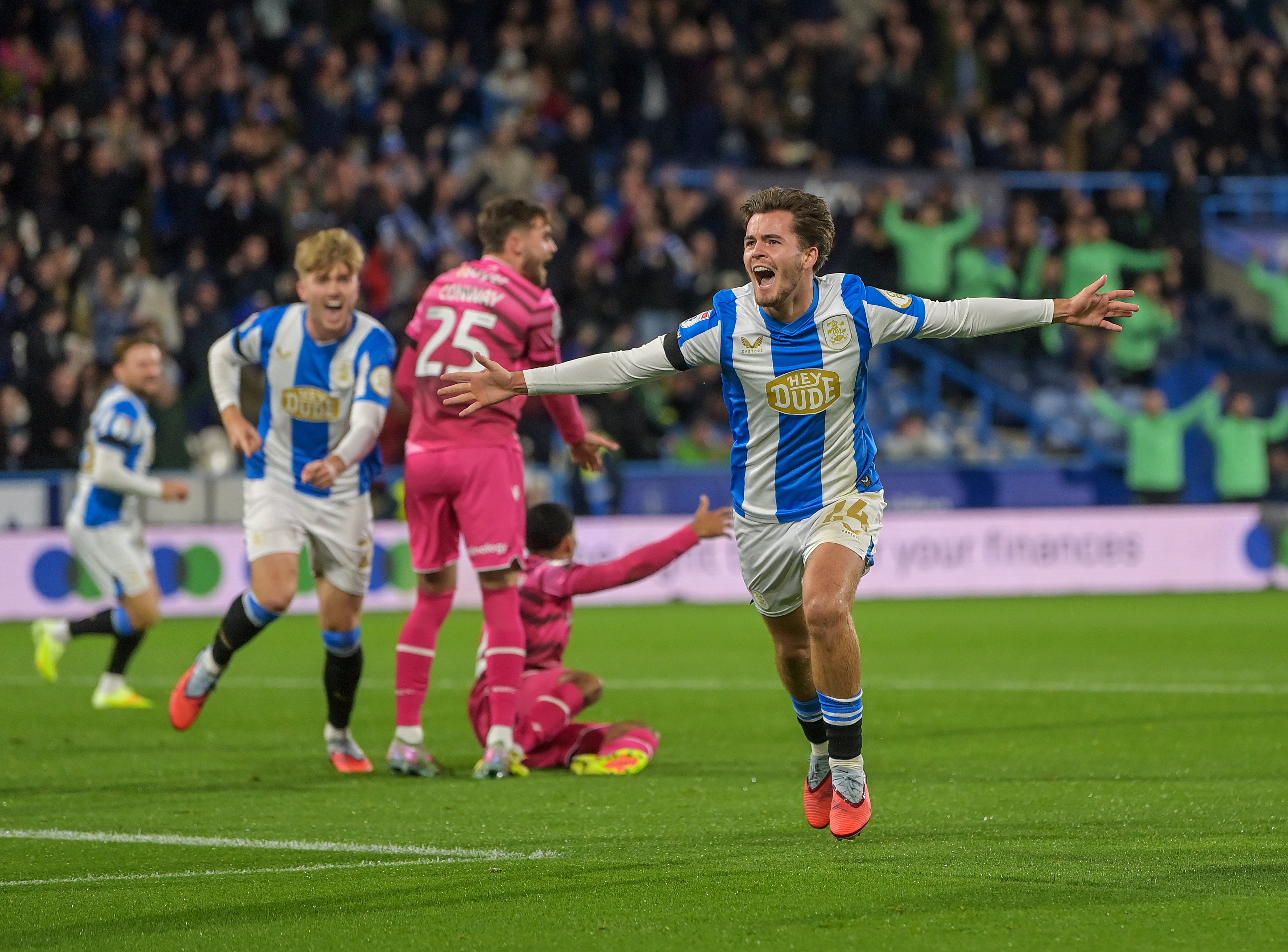 Middlesbrough FC 'agree deal' to sign Chelsea's Leo Castledine in ...