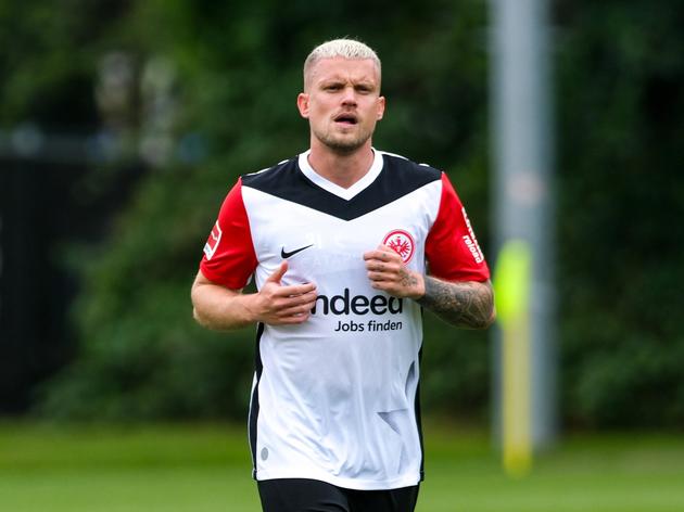 Vertrag von Ex-Eintracht-Star bei neuem Klub nach nur elf Spielen aufgelöst