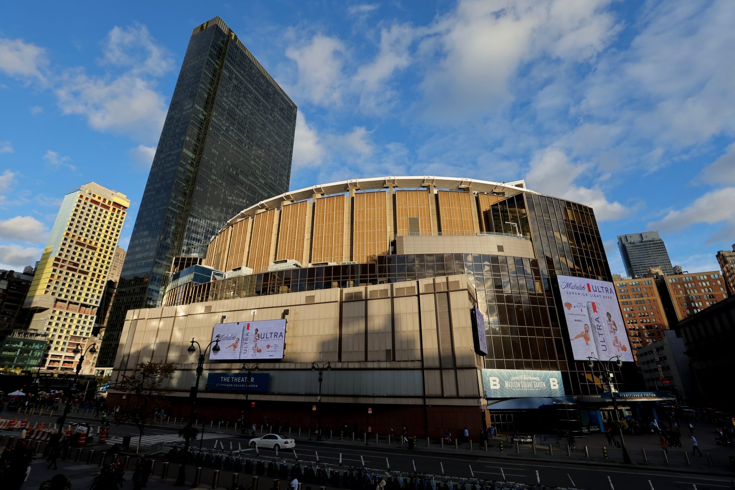 Sirens set to play game at Madison Square Garden