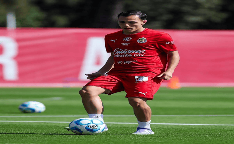 Chivas apuesta por Hugo Camberos en el Clausura 2026: Milito le da la ...