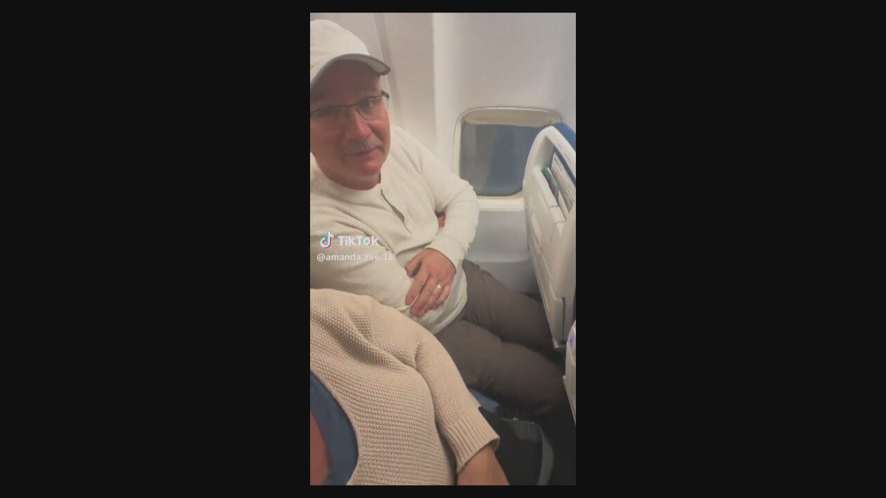 Viral video on WestJet plane sparks debate over passenger legroom ...