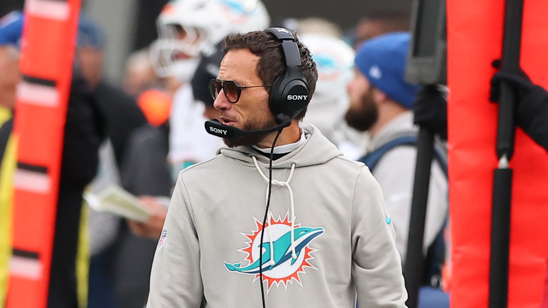 Report: Browns have interest in Mike McDaniel for head coach