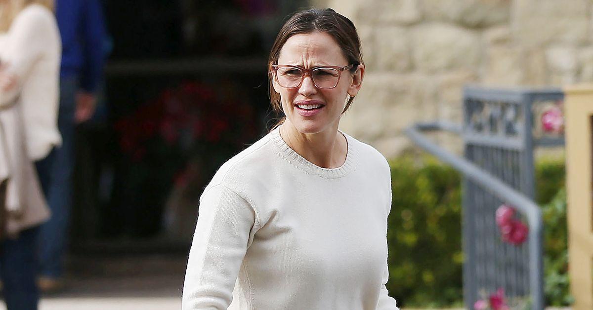 'They aren't best friends': Jennifer Lopez and Jennifer Garner remain ...