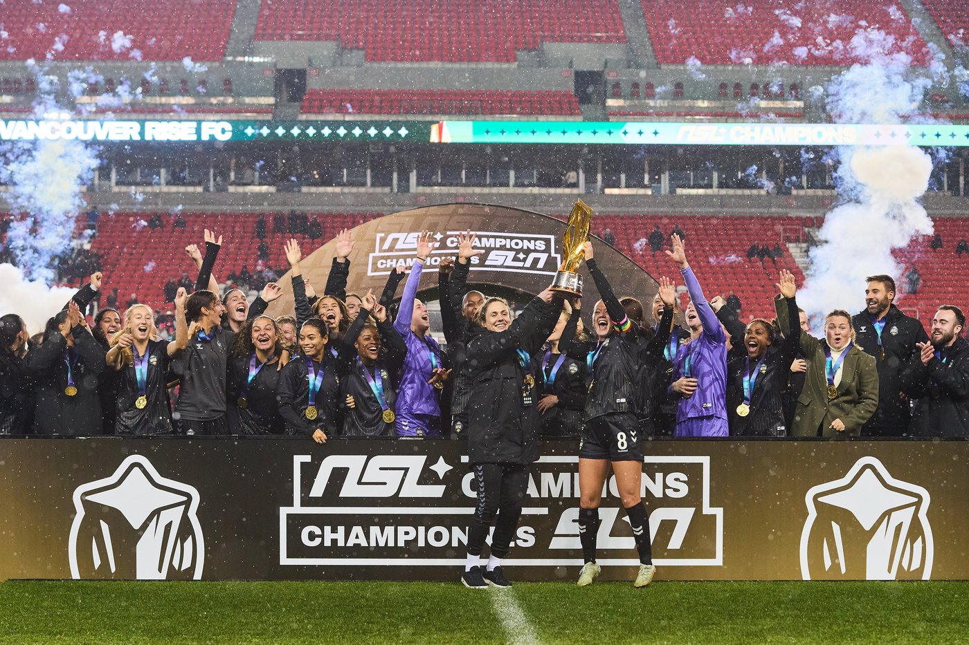 Samantha Chang signs with AFC Toronto, the team she helped beat in the ...