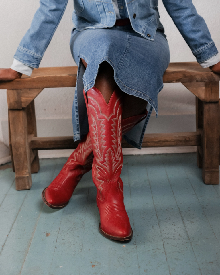 Slip into these 30 trending knee-high boots for winter