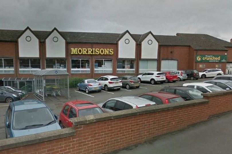 Multiple fire crews called to reports of smoke at Leicestershire ...