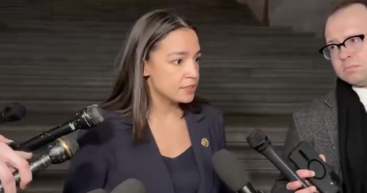 AOC says ICE has become an “anti-civilian, paramilitary” org after an ...