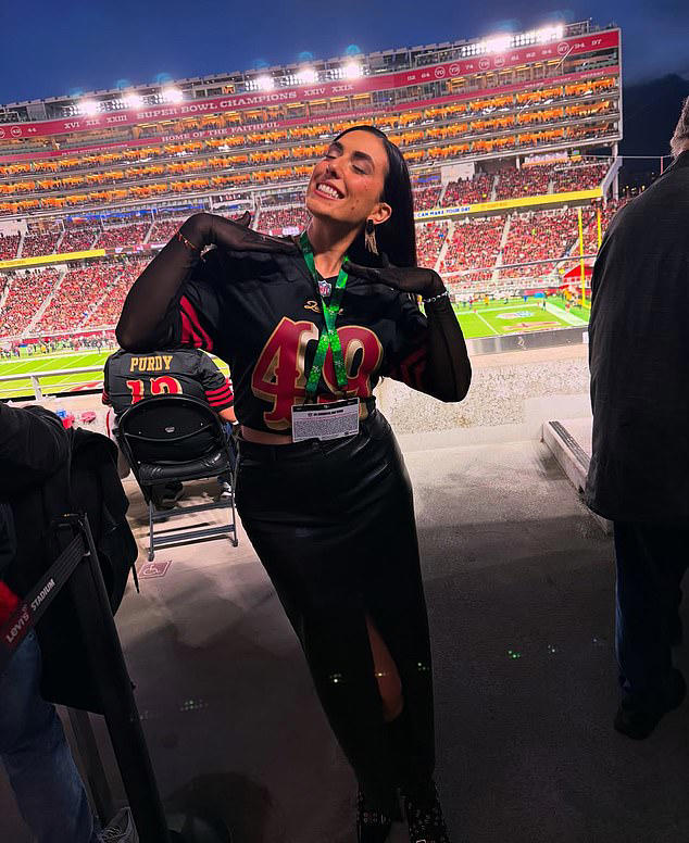 Canadian singer who sparked fury by performing America's national ...