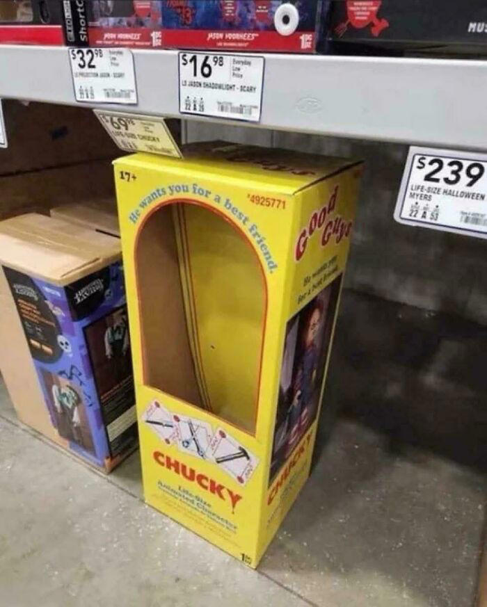 69 strange glitch in the matrix moments shared by online users