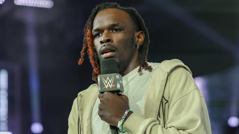 Backstage reaction to Je'Von Evans signing WWE Raw contract during ...