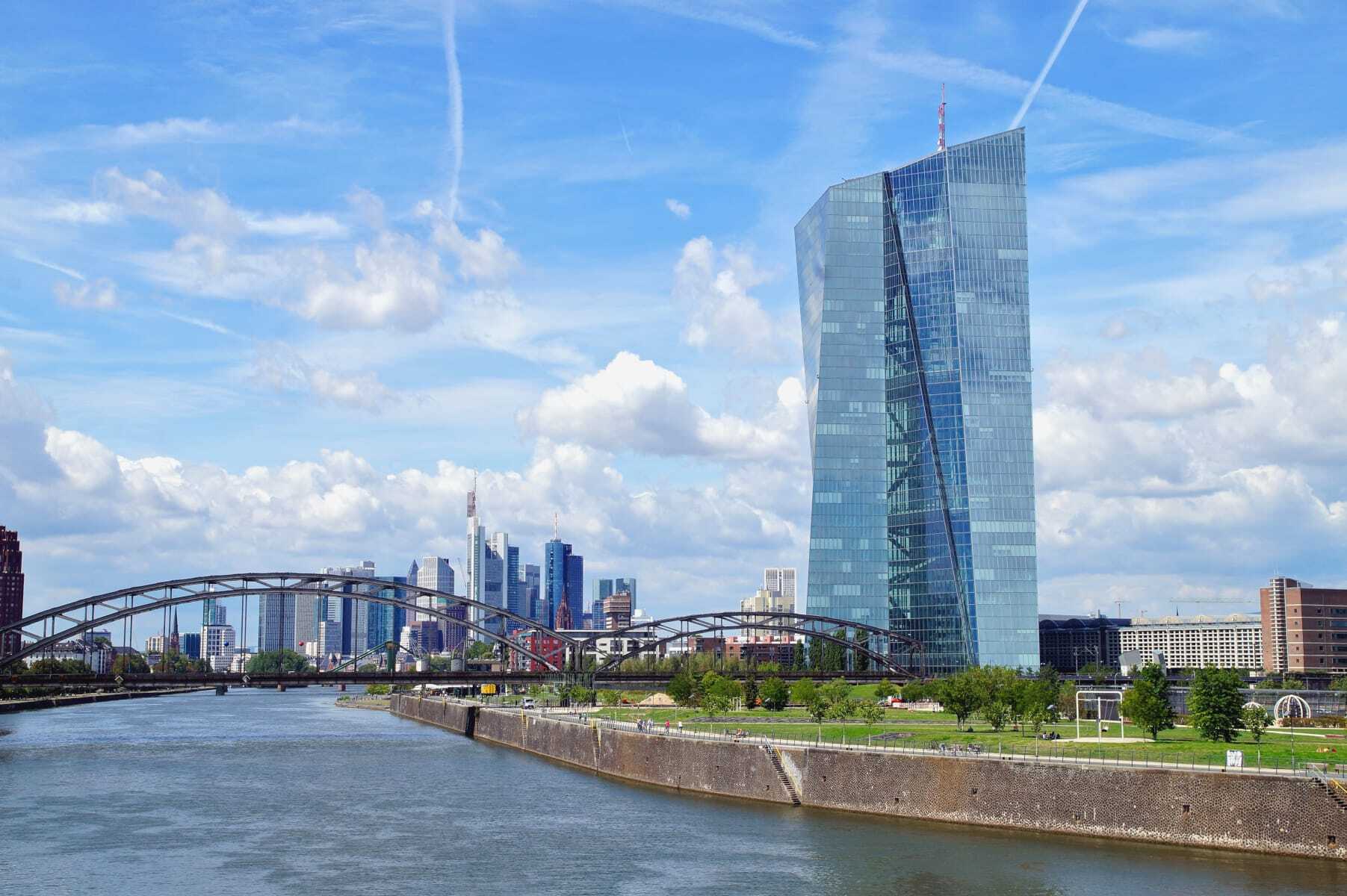 Eurozone ends 2025 with a €12.6bn trade surplus