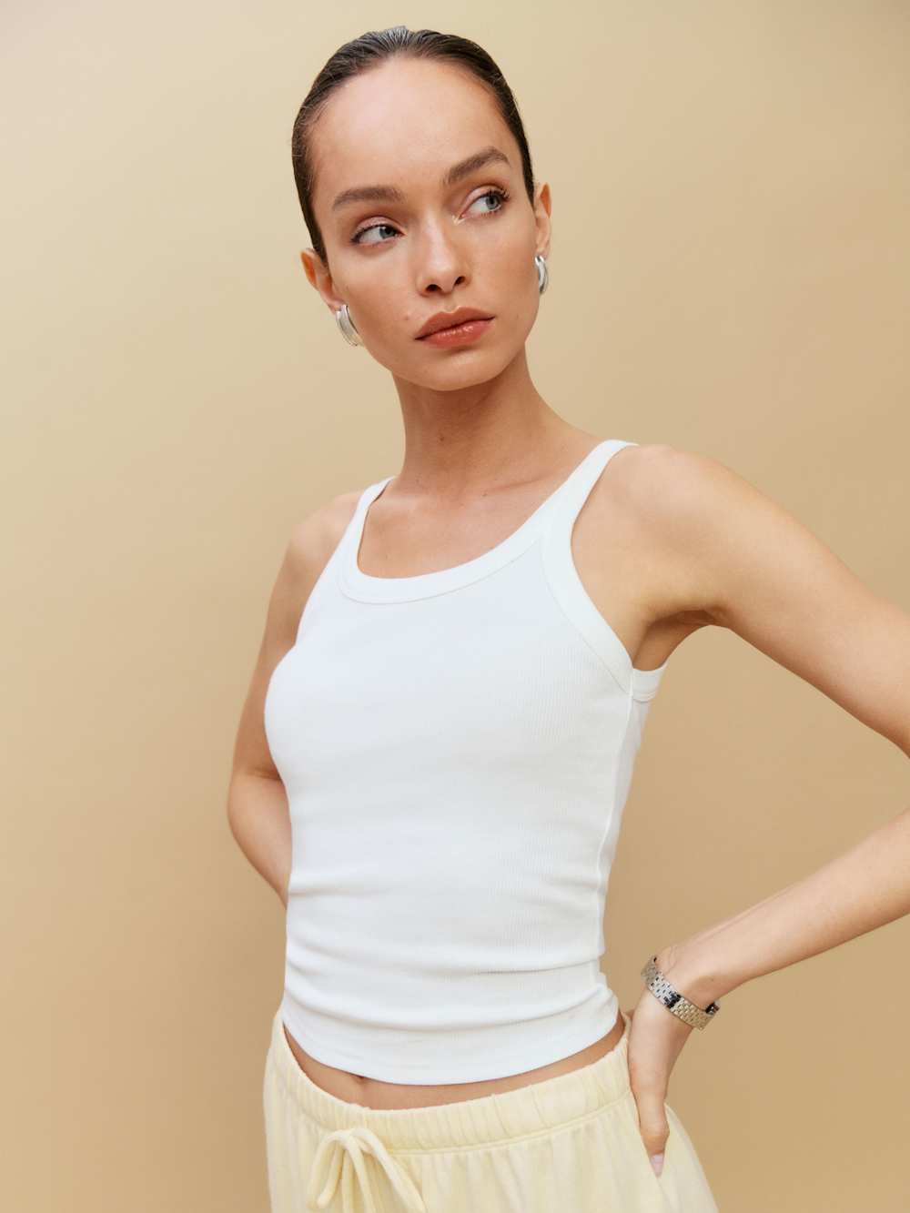 Sarah Pidgeon frosts her Chanel jeans in almost $35,000-worth of jewelry