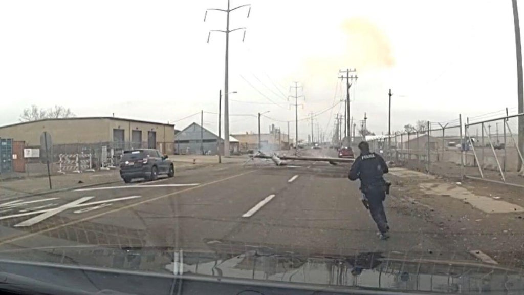 Video shows Melvindale car chase suspect crashing into utility poles