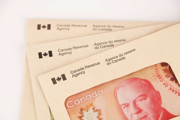 The CRA is sitting on over $1.7B in uncashed cheques — here's how to ...
