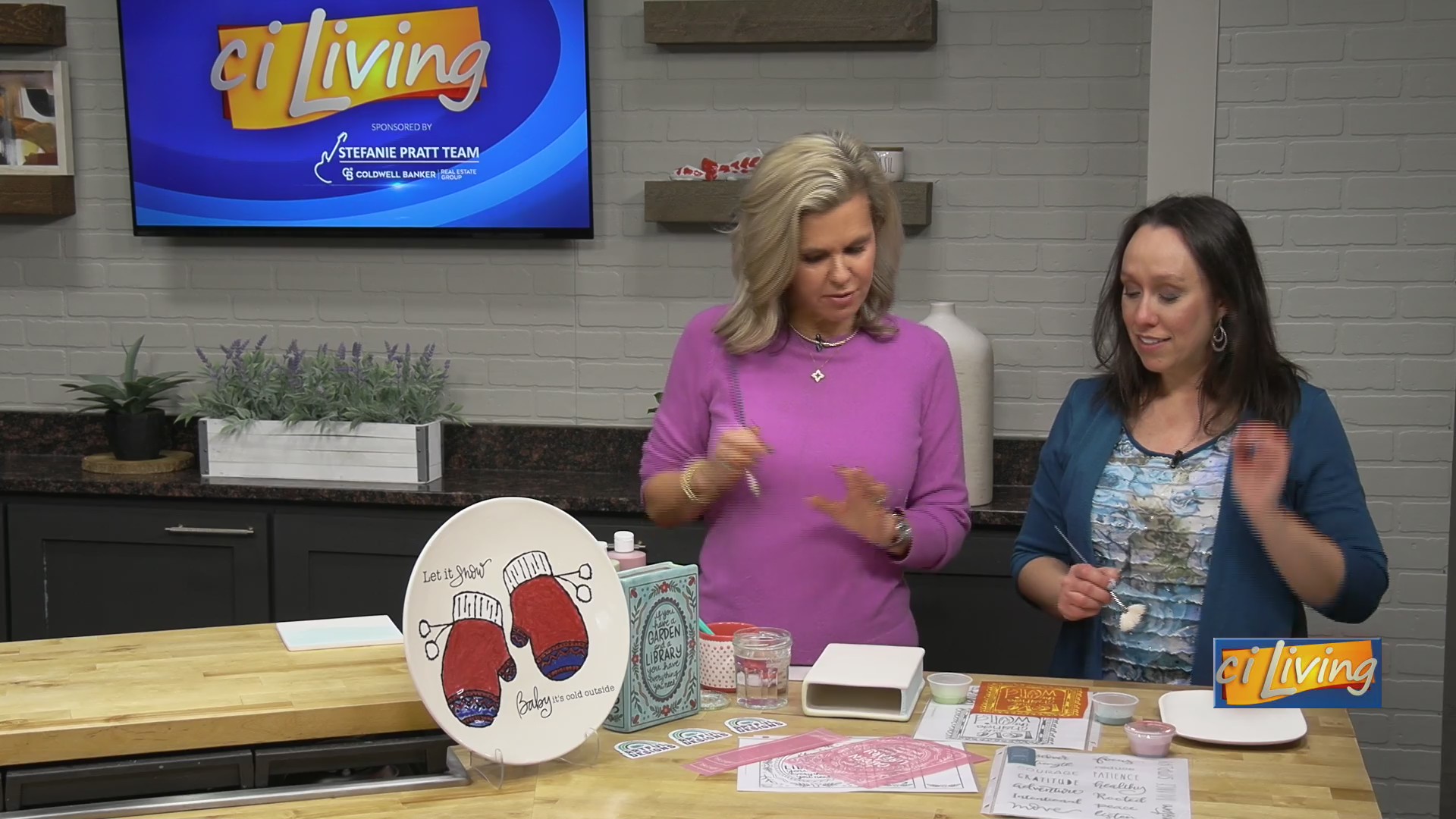 Learn how to silk screen print